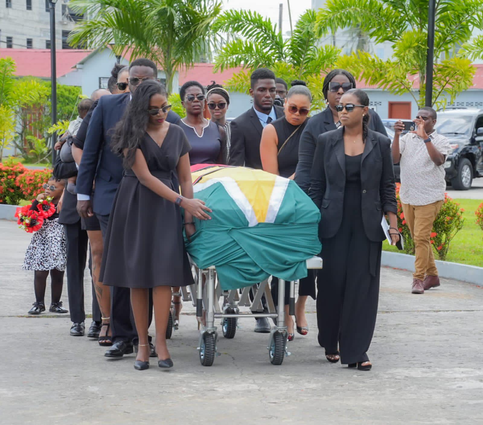Dr. Roger Luncheon laid to rest - Kaieteur News