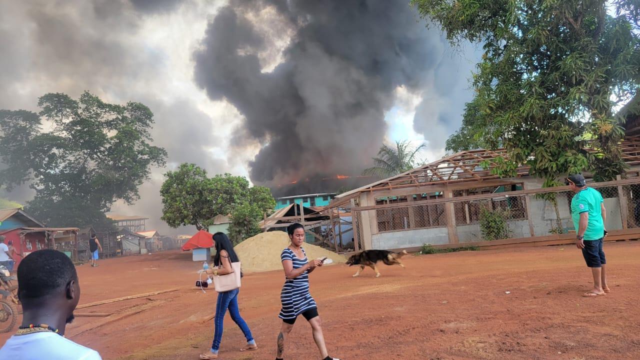 15 buildings destroyed in major fire at Puruni Landing - Kaieteur News