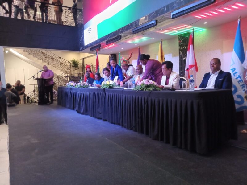 Suriname gets six-member coalition gov’t-new agreement signed ...